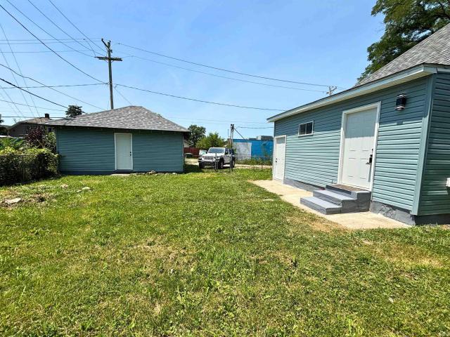 121 E Memorial Drive