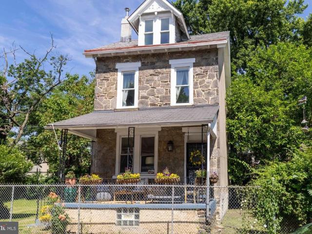 121 E Pleasant Street