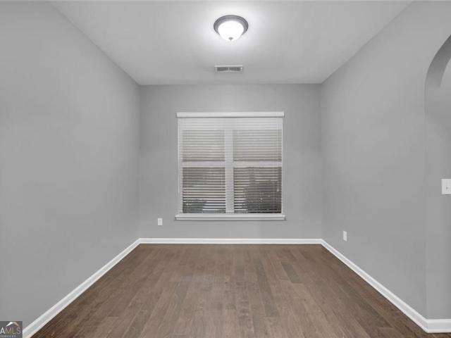 121 Escalade Drive