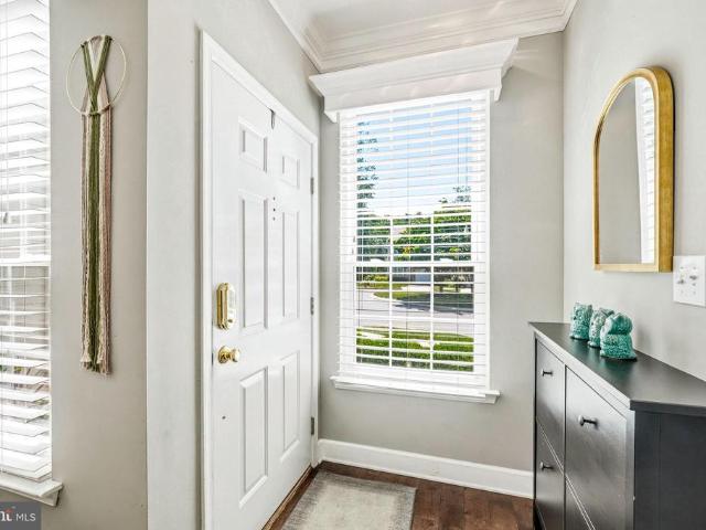 121 Forelock Court