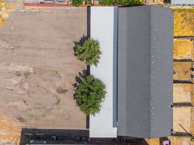 121 Falcon Blvd