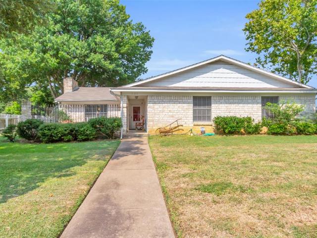 121 Falcon Ln, Hillsboro, TX 76645 | MLS #21192