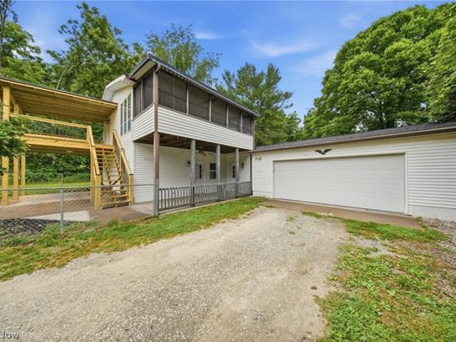 121 Federal St, Little Hocking, OH 45742