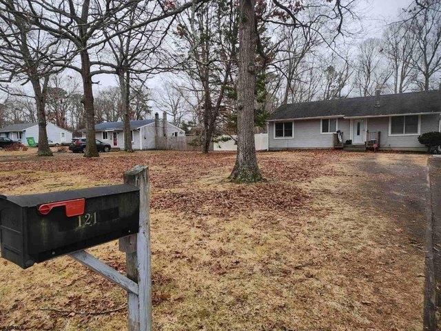 121 Florida Ave, Egg Harbor Township, NJ 08234