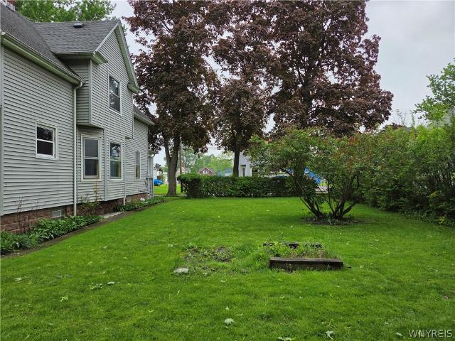 121 Fredericka Street