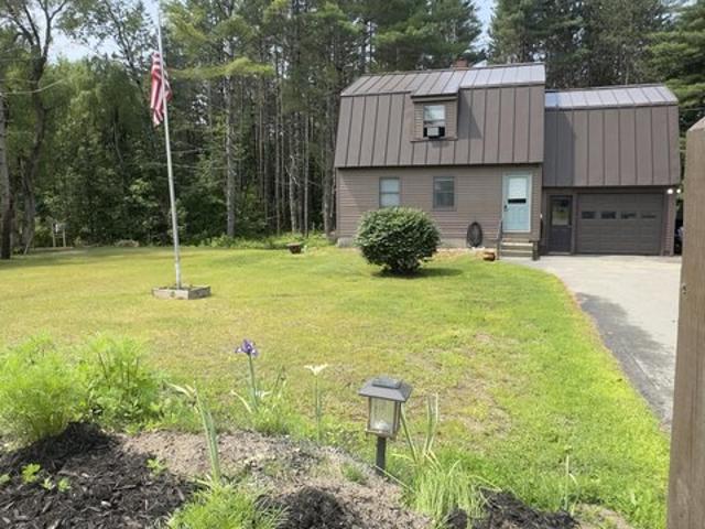 121 Knowlton Corner Rd, Farmington, ME 04938