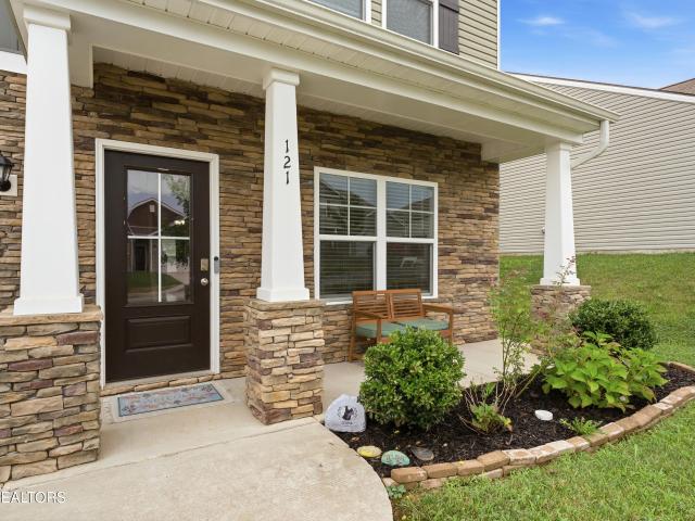 121 Kaley Lane