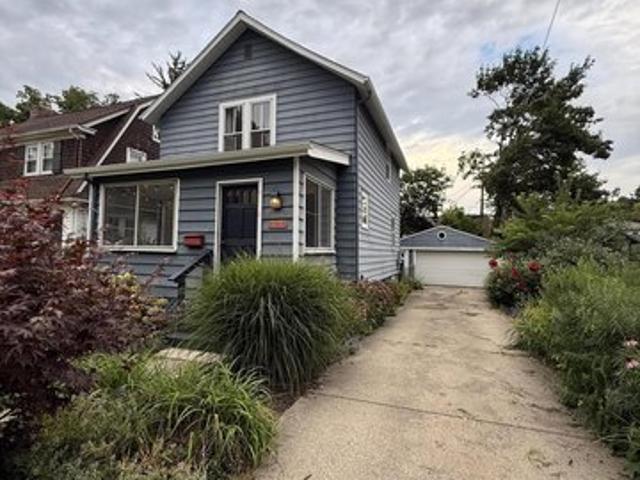 121 Kenwood Ave, Ann Arbor, MI 48103
