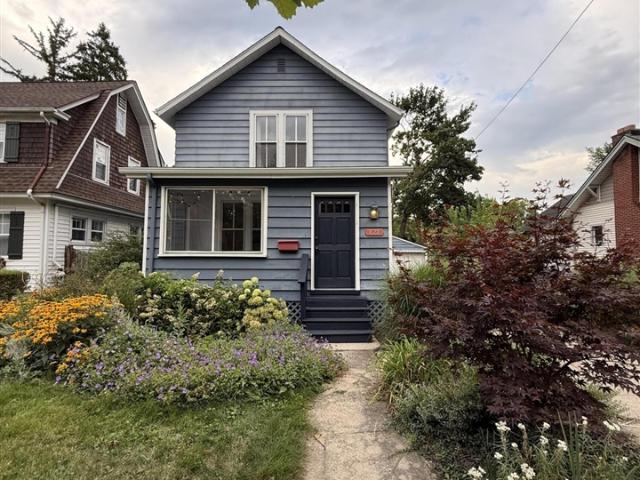 121 Kenwood Avenue