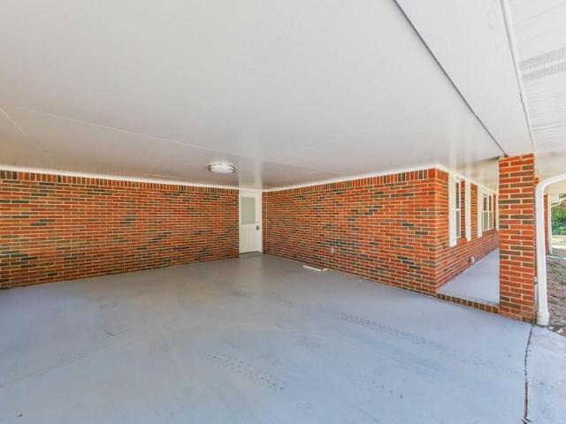 121 Kingston Highway NW