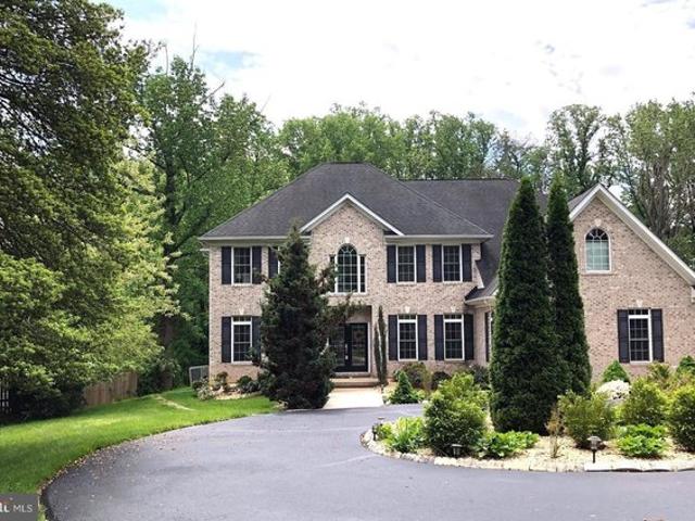 121 Kingsley Rd SE, Vienna, VA 22180
