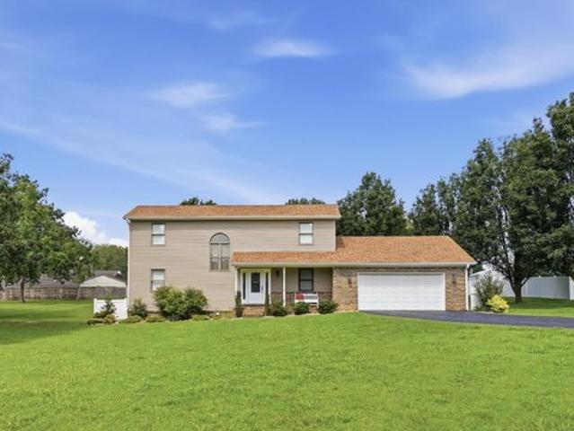 121 Kyabram Dr, Benton, KY 42025