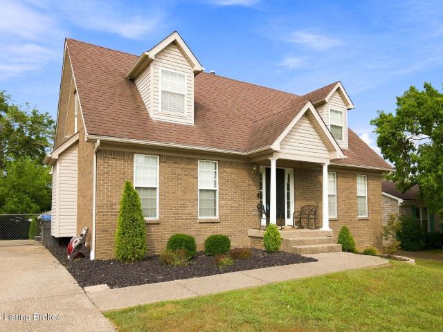 121 Holly Hills Dr