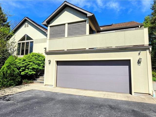 121 Harwick Rd, Ithaca, NY 14850