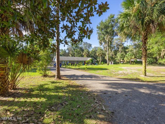 121 Herja Acre Ln, Palatka, FL 32177 | MLS #2121
