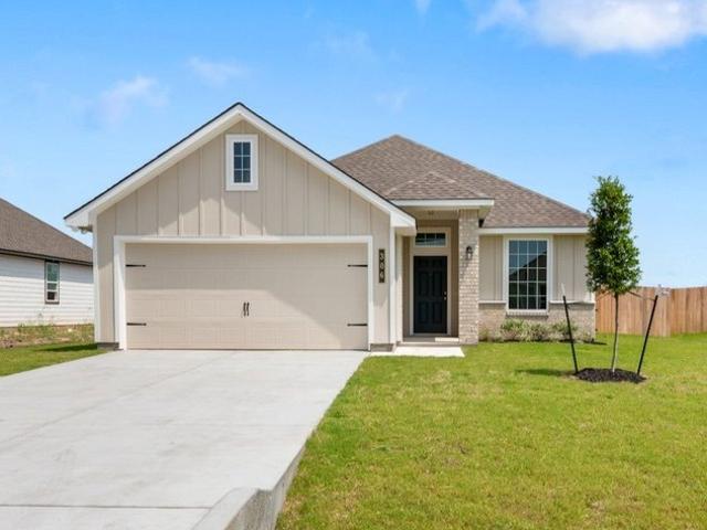 121 Jenjira Way, McGregor, TX 76657
