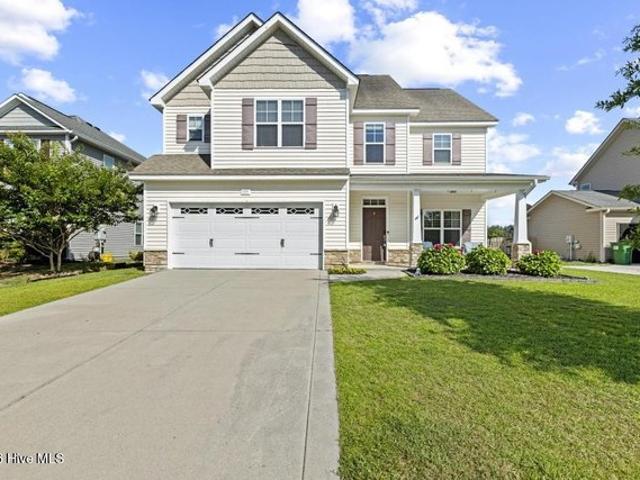 121 Long Pond Dr, Sneads Ferry, NC 28460