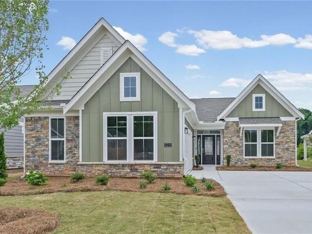 121 Laurel Farms Ln, Dallas, GA 30157