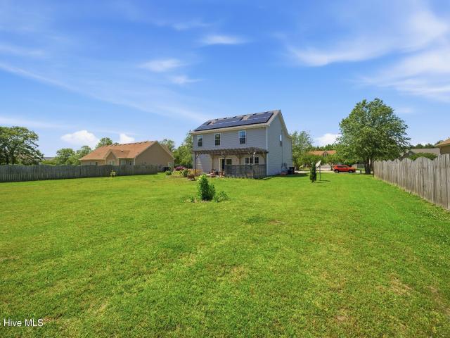 121 Laurel Woods Boulevard