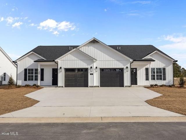 121 Lady O Dr Unit B, Greenville, NC 27834