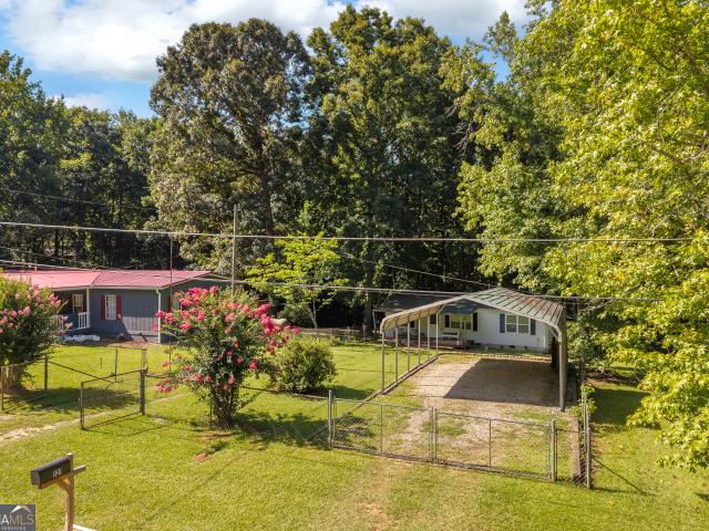 121 Lake View Court