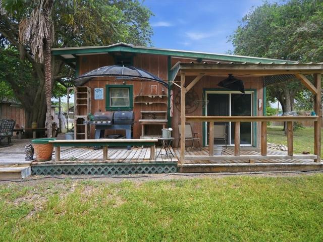 121 Lakewood Lane