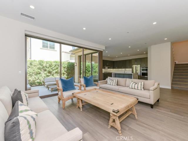 121 Linda Vista