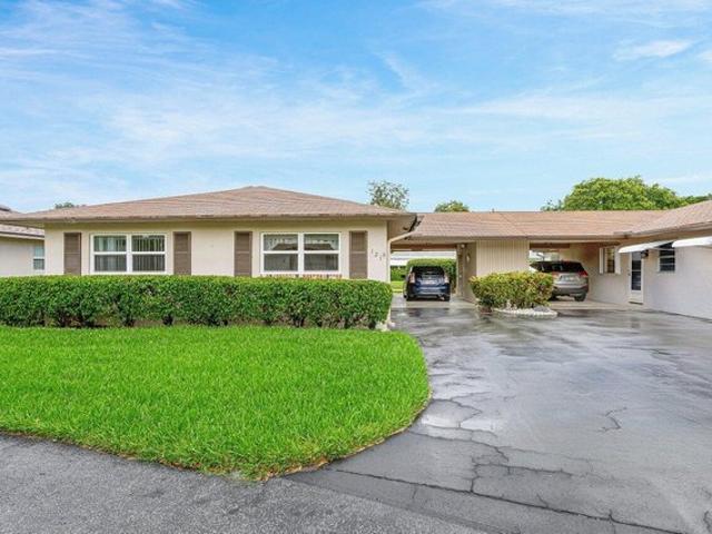 121 Mockingbird Ln, Delray Beach, FL 33445