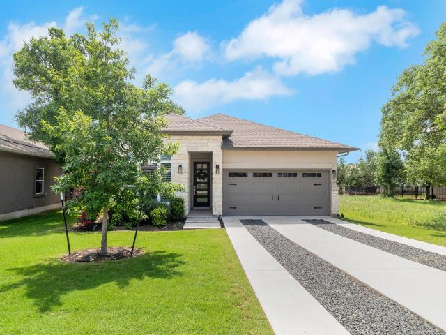 121 Monterey Oak Trl