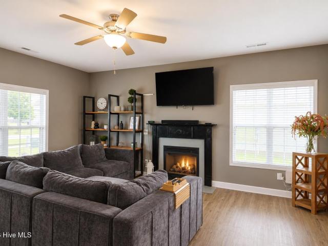 121 Moonstone Court