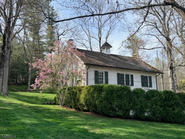 121 Mosle Rd, Far Hills, NJ 07931 | MLS #4021 | Compass