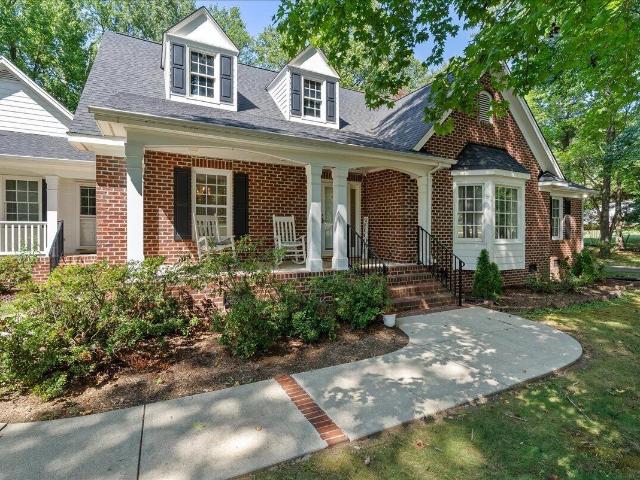 121 Mayfield Place