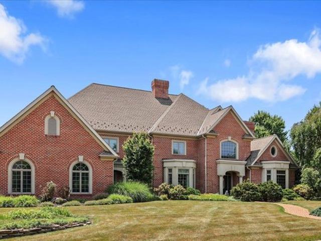 121 Madara Dr, Hanover, PA 17331