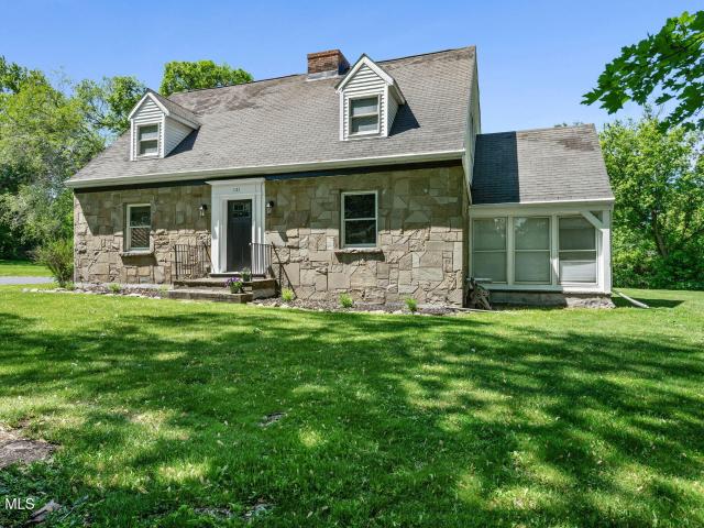 121 Maltbie Drive