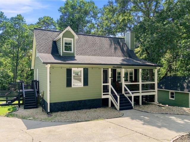 121 Maple Court