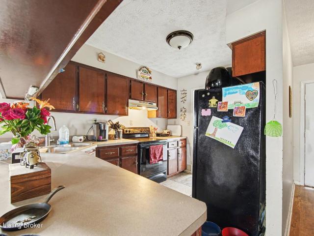 121 Marcia Dr