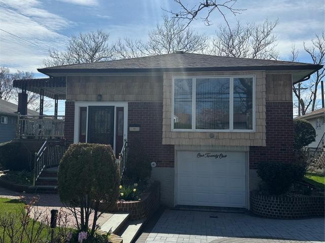 121 Marcus Ave, New Hyde Park, NY 11040 | MLS #985382 | Compass
