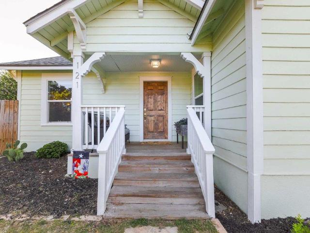 121 Margot Ln