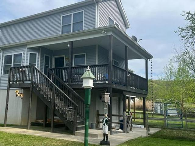 121 Marshy Rd, Grasonville, MD 21638