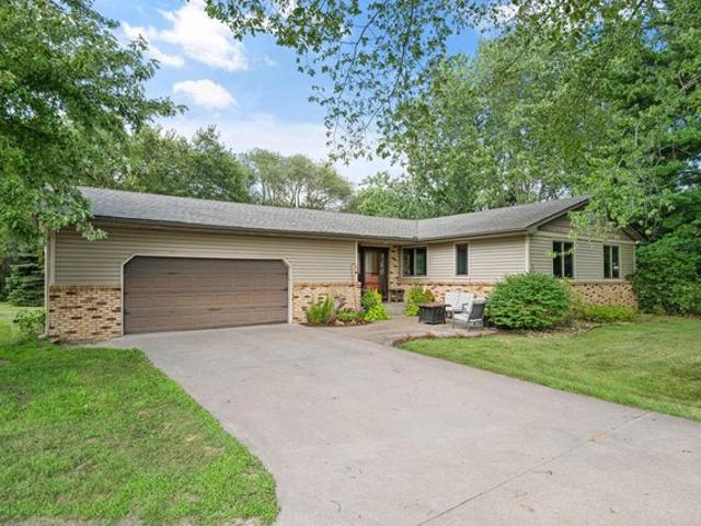 121 Marvy St, Lino Lakes, MN 55014