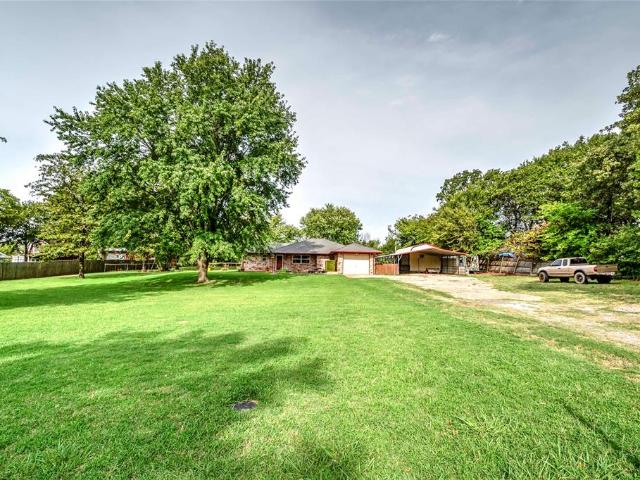 121 Meadow Lane