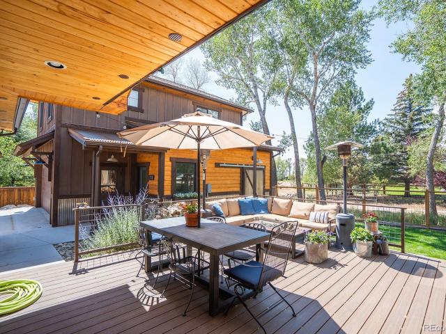 121 Meadow Lane