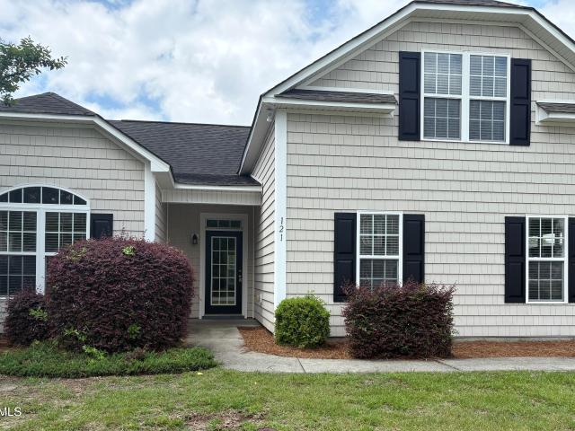 121 Mulberry Circle