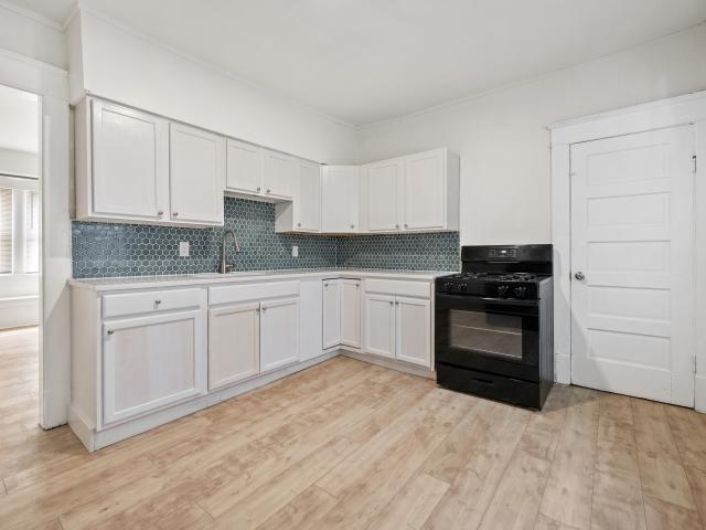 121 N Bradley Avenue