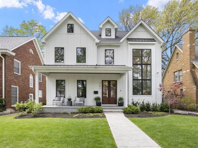 121 N Julian St, Naperville, IL 60540