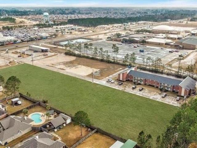121 N Lhs Drive