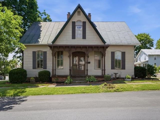 121 N Main St, Baltimore, OH 43105
