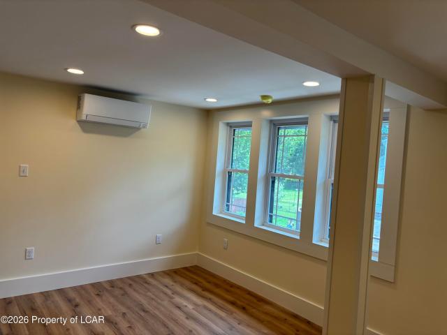 121 N Main Street # 4