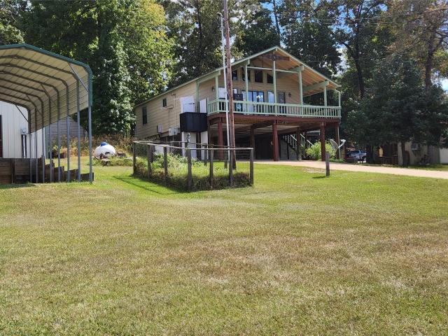 121 N Point Drive N