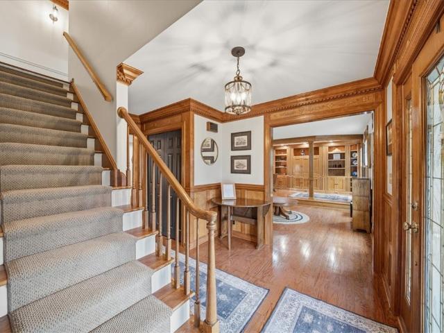 121 Northbrook Dr